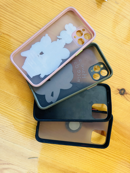Iphone chexollari sotiladi