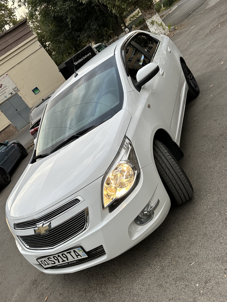 Chevrolet Cobalt 4 позиция Ltz  автомат монитор диски тонировка