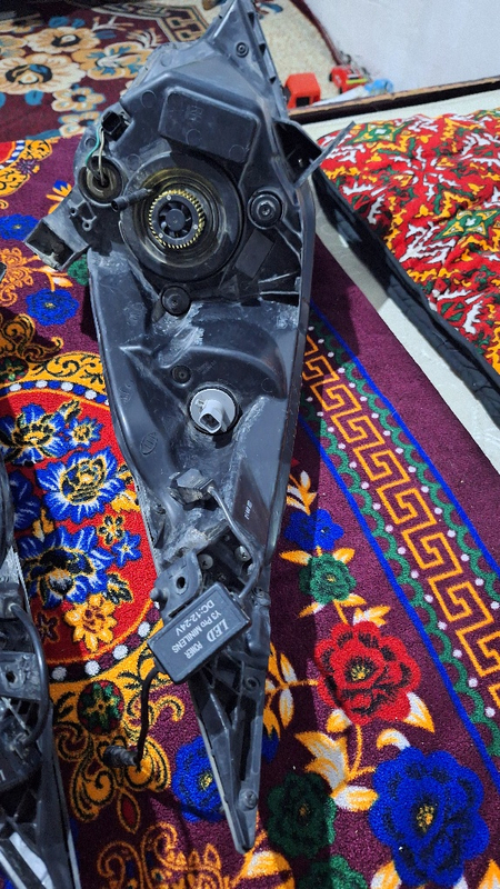 Spark oldi fara letlari bilan birga