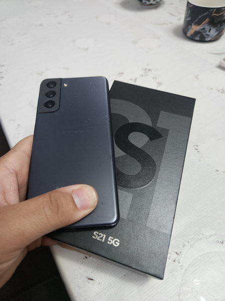 Galaxy s21 8/128GB