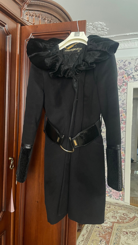 Каждая вещь по 150.000