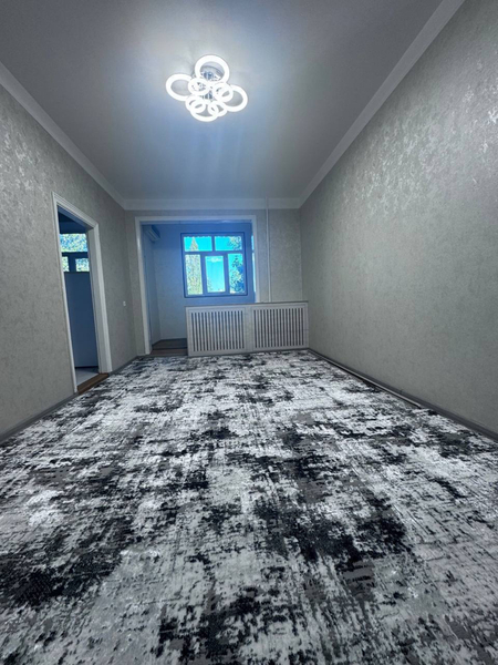 Срочно Чиланзар 11. 2/2/4. Продаю