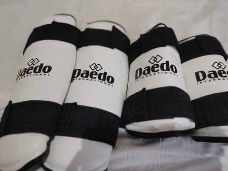 Taekw-do sporti uchun shitki sotiladi