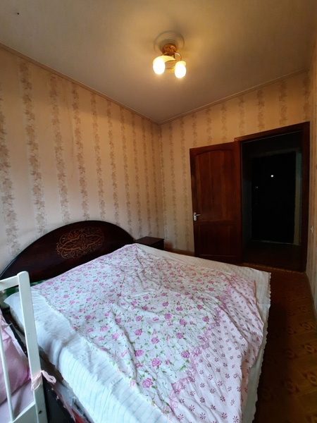Продам 2/3/5 Лисунова около базара