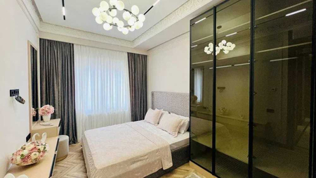 ЖК Mirabad Avenue сдаётся 3-комнатная квартира в Центре.