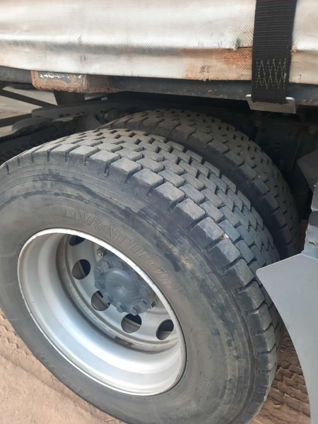 Mercedes Actros + SCHMITZ прицеп cотилади
