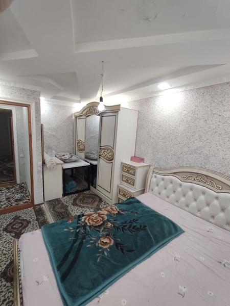 Nakowlik 2/4/4  2 ta balkonli

2/4/4

2 ta balkon 

2x6 1x3
Ipotekagay