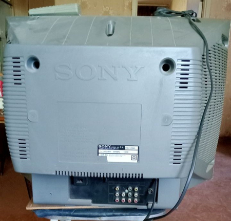 Продаётся телевизор sony