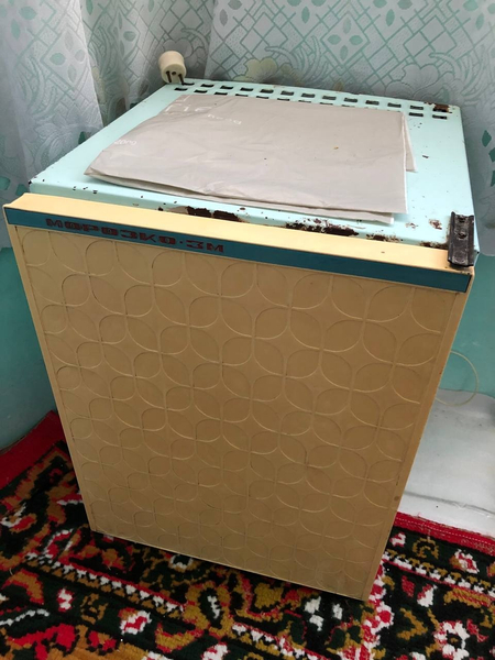 Холодильник ва газ плита сотилади!