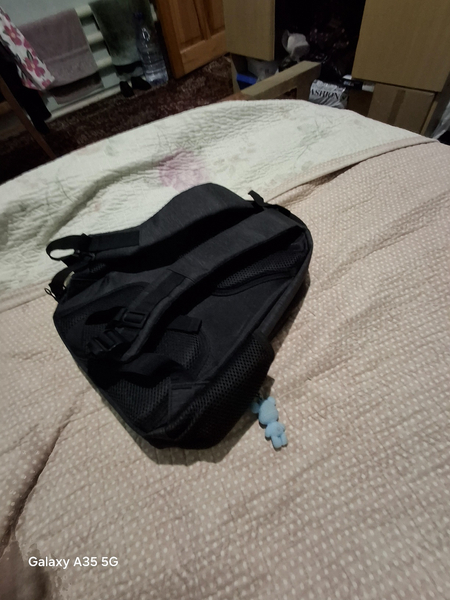 Maktab popka  sotiladi oglimga olib begandim 7 kun ishtib boshqa ishla