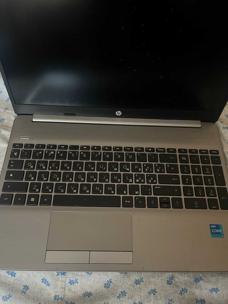 HP Laptop Core i5 gen11 в идеале