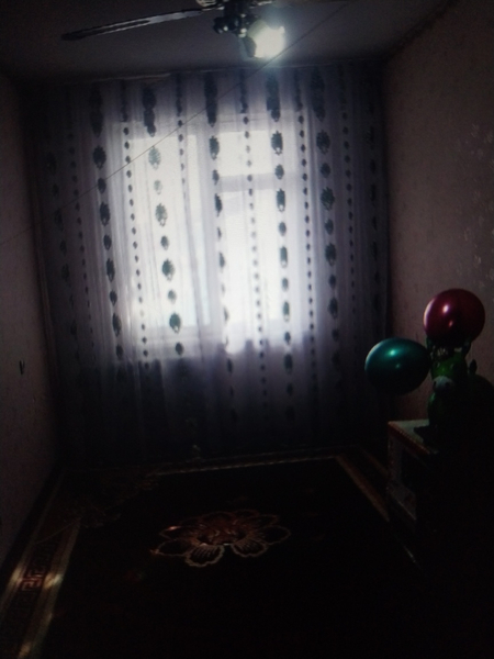 Uy xolati yaxshi uyda hamda sharoyid bor pishig'i timirdan uy yaxshi.