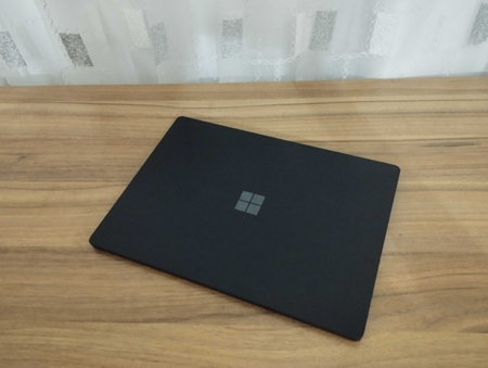 Microsoft Surface Laptop 4