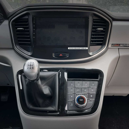 JAC M4 mikroavtobus /11 mesta