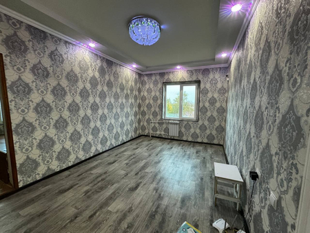 Срочно продается на Авиасозлар-2 (2/5/5 франция с ремонтом балкон 2х3)