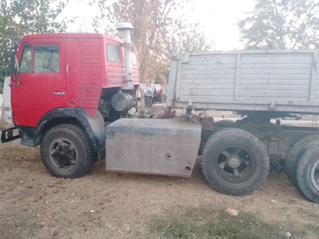 Kamaz Sotiladi Srochniy kelishtirib bervoraman