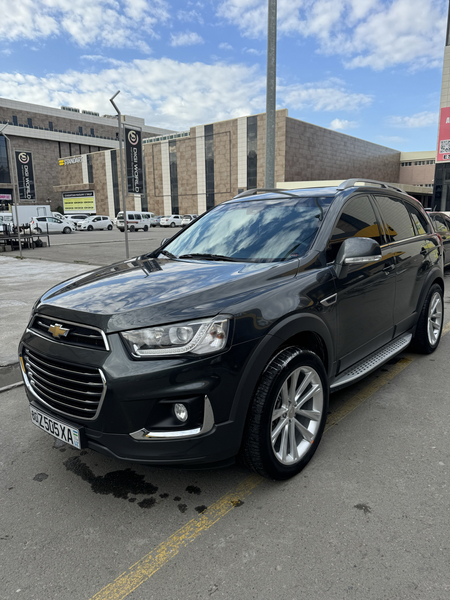 Jentra. Avtamat. Qora. 2022. 42 prabeg. Luk bor