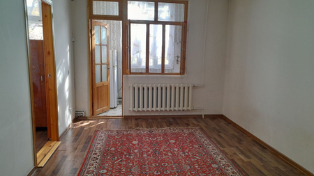 Yashnobod panelnida 1 hona 2 qilingan kv bor qizlar bollar oilaga 300$