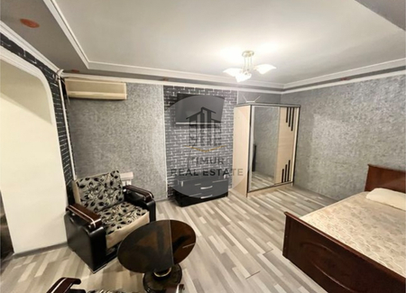 Продается квартира 1/2/5 Метро Максим горького