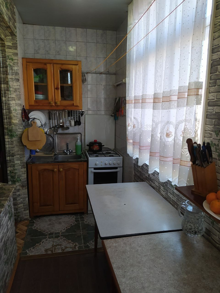 Продаётся  квартира  2/4/4на Авиасозлар  2