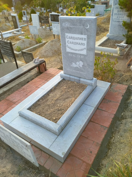 Изготовление и установка надгробных памятников