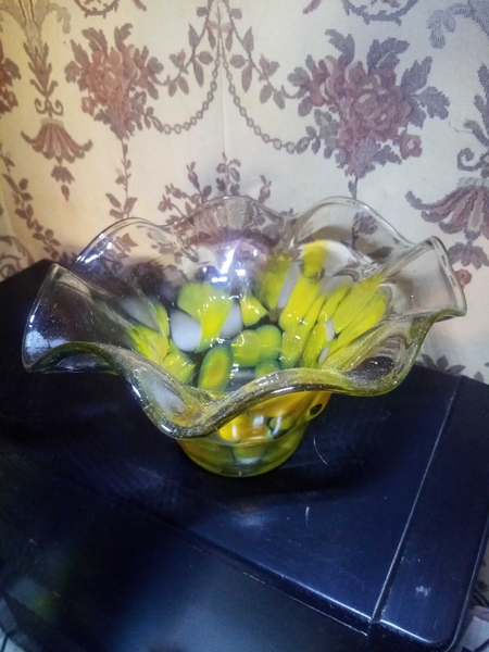Продам. Ваза. Винтаж СCР. Из чешского пузырчатого стекла.