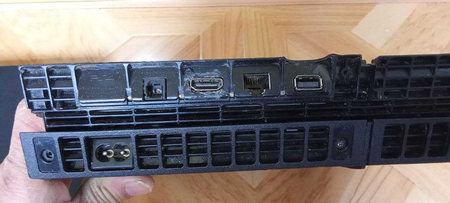 Продаю playstation 4 pro и slim