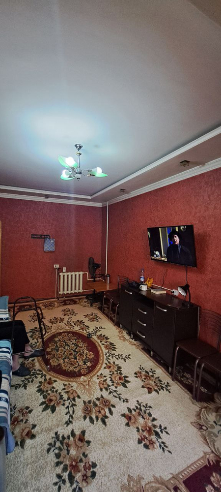 Юнусабад 10квартал 1/2/5.Сред ремонт. 45м2. Балкон2*6 Торцевой утеплен