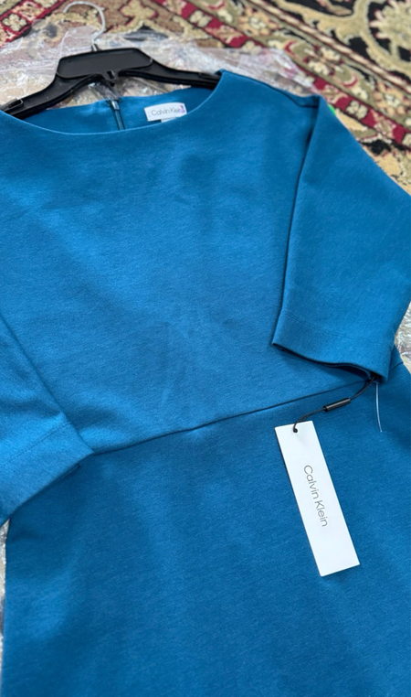 Платье теплое фирма Calvin Klein