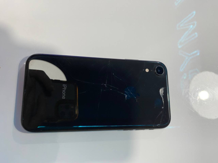 iPhone XR 64 gb