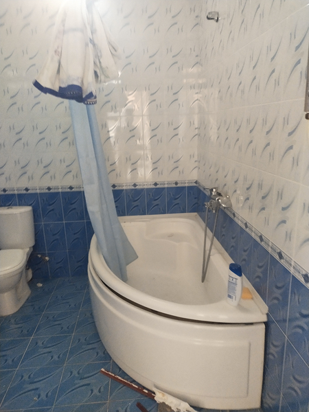 Продам ванна унитаз раковина.