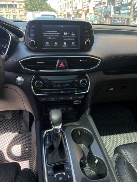 Продается машина срочно  иномарка ХЮНДЕЙ(HYUNDAI)
