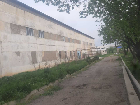 Ишлаб чикариш ва омборхона учун бино сотилади