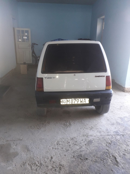 Tiko 1997 yil oq