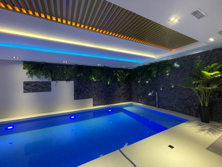 Сдается новая Хай-тек дача Diamond Villa  около Бочке