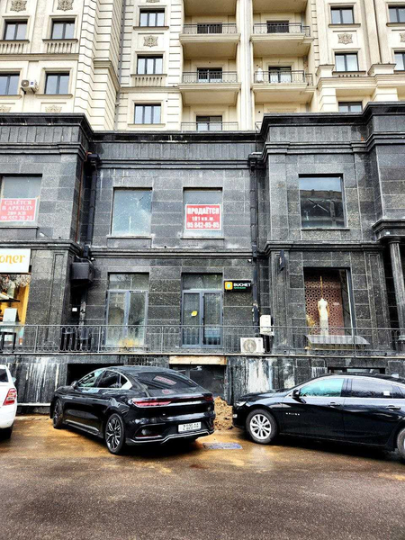 ЖК МУХТАШАМ  продаётся нежилое помещение под ОФИС