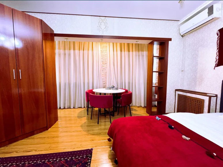 Ойбек  1/3/4 Балкон 1*7м² Общ пл42м² +Мебель +Техника Савдогар Банк