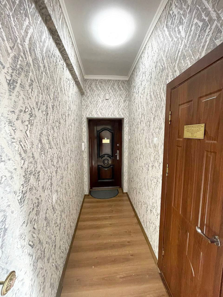 Квартира Арзон нархга срочно сотилади своя без маклер