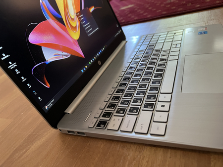 HP Laptop 15.6 i5 1135G7