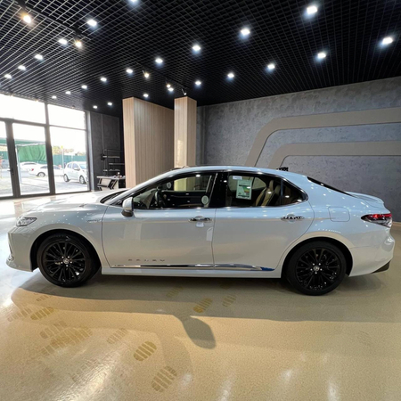 Toyota Camry Hybrid Grande