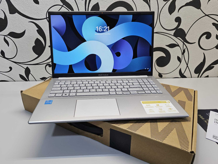 ПРОДАМ ASUS Vivobook 15 Ноутбук Core™i3 13-ПОКОЛЕНИЯ 8GB/256SSD/15.6