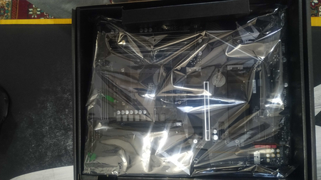 ТОП! Продам очень мощная игровая материнская плата B550 Aorus PRO AX