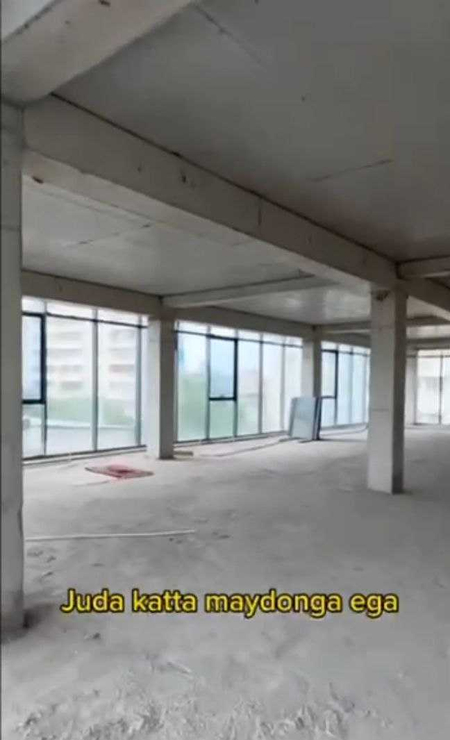 Продается коммерческое помещение вдоль дороги. Ор-р: мост Аэропорта