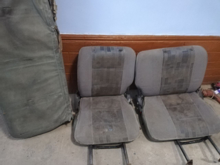 Damas orqa sedinlar sotladi