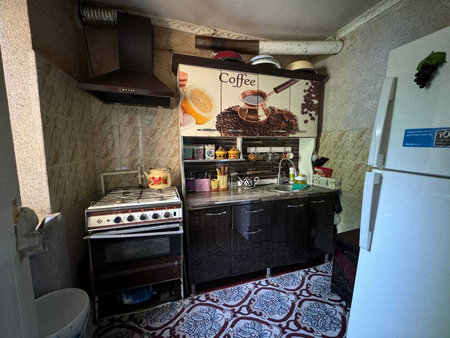 Эълон№4325  3 хонали ғиштли квартира.