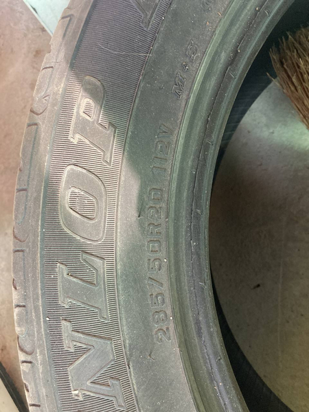 Продается баллоны 285/50/20 Dunlop
