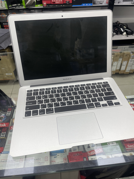 Macbook air 2017 yil