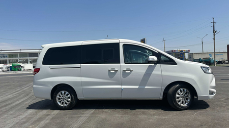Hyundai Starex JAC M4 Full