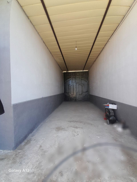 XOVLI SOTILADI umumiy maydoni 8.19 sotix 5 xonali