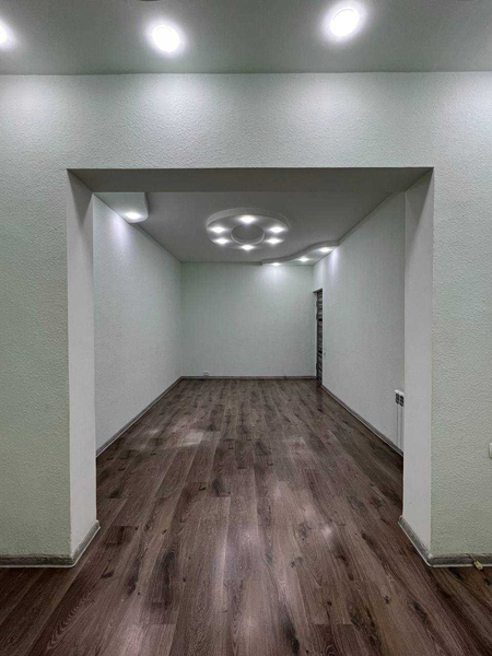 Продается нежилое 95м². Ор-р: Ул Шампанских вин